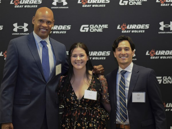 Hendel: Centennial fête, alumni HOF inductions celebrated | The Blade