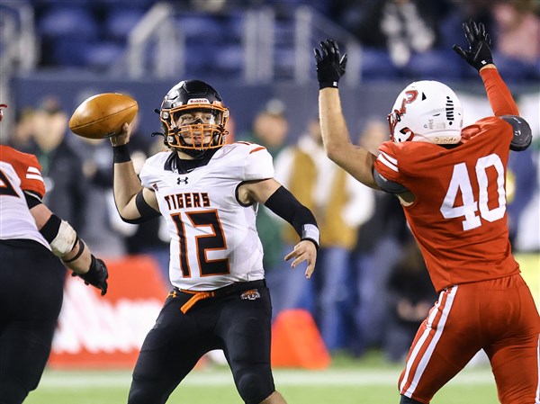 Championship game rewind: Revisit the Division V football state final ...