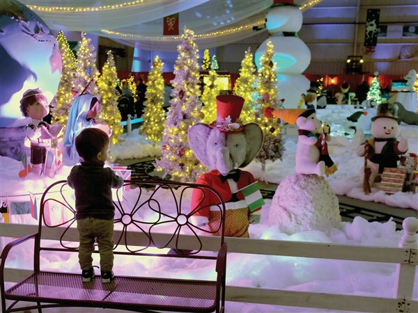 A timeless tradition: Children's Wonderland entices kids of all ages ...