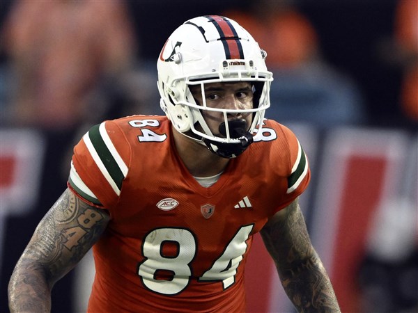 Miami TE Cam McCormick says he's coming back for 9th year of college ...