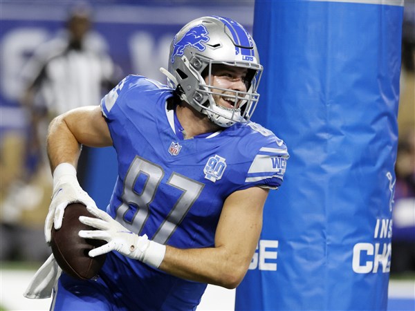 Lions' James Houston and Kalif Raymond inactive, Bucs Shaquil Barrett ...