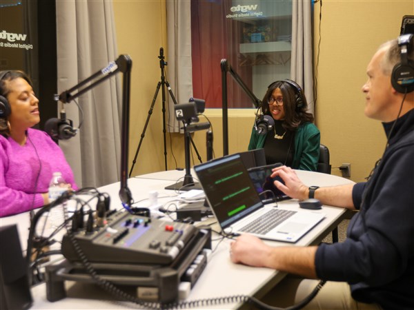 Podcast uses guests to track area's pulse | The Blade