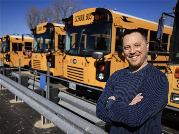 Springfield, Perrysburg schools host Drive a Bus Day for potential ...