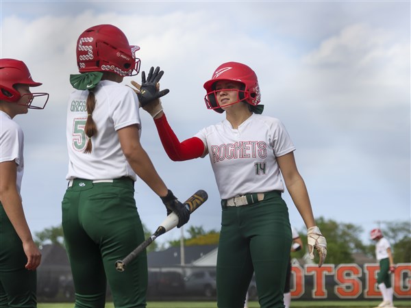 Oak Harbor softball avenges lone NBC loss with 9-1 win at Otsego | The ...