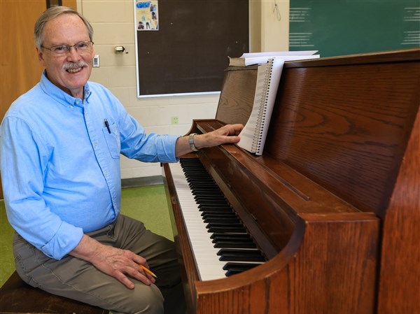 Music professor, composer retires from UT after 40 years | The Blade