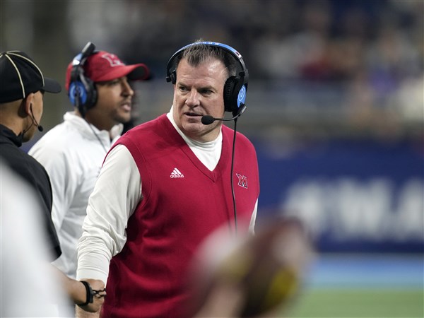 MAC football coaches have differing views of league's division-less ...