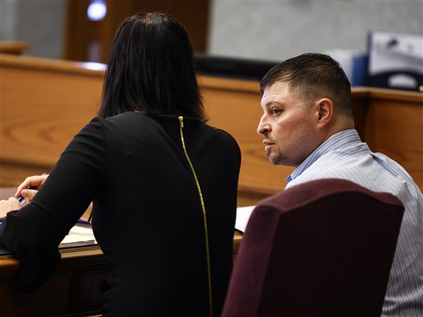 Victim's son takes the stand in half brother's murder trial | The Blade