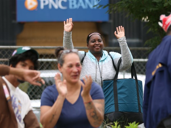 Photo Gallery: Ramona Collins and Trez Gregory perform Lunch at Levis ...