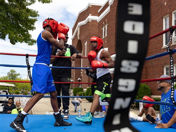 Young boxers gather in Toledo, fight to support nonviolence | The Blade