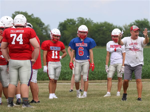 Blade football poll: Top teams holding steady at regular season's ...