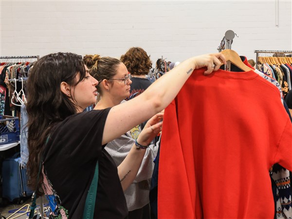 Old school: Vintage clothing continues to find its audience | The Blade