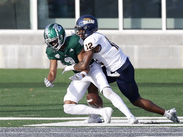 QB-turned-CB Avery Smith helps Rockets complete comeback at Eastern ...