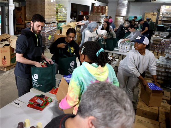 Photo Gallery: Weekender Bag Packing Event at Islamic Food Bank of ...