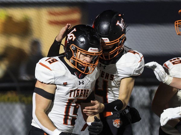 State semifinal updates: Liberty Center 48, Canfield South Range 14 ...