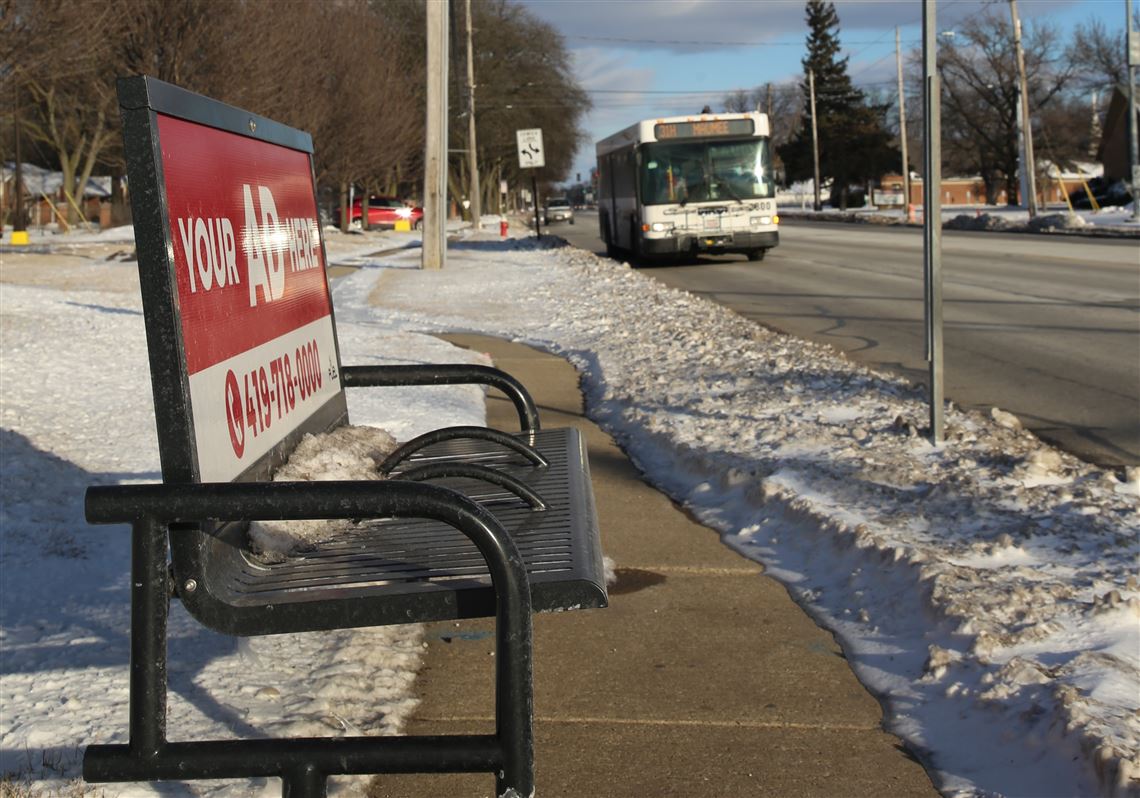 Bus Court