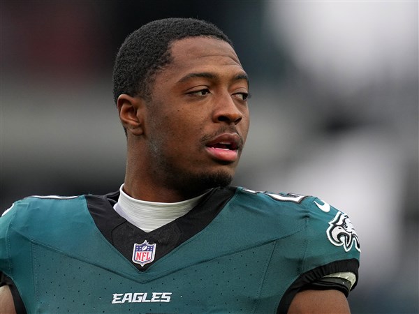 Former Toledo standout Mitchell named finalist for NFL defensive rookie ...