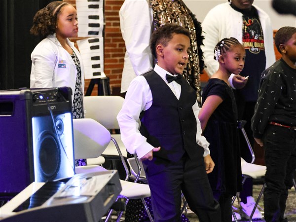 Photo Gallery: “Art Tatum: The Musical” at Kent Branch Library in ...