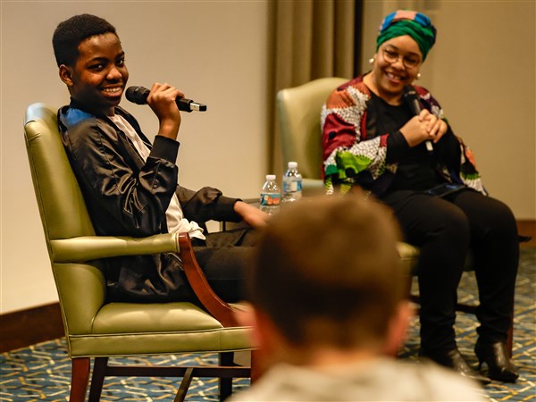 Chess prodigy inspires students, offers tips | The Blade