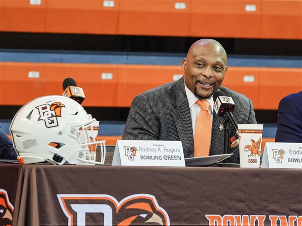 New Bowling Green football coach George wants focus on the Falcons ...