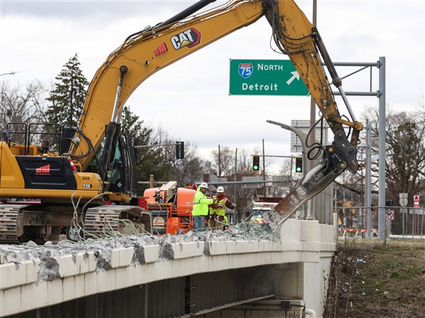 Bridge strike forces closure of I-75 between both I-475 junctions | The ...