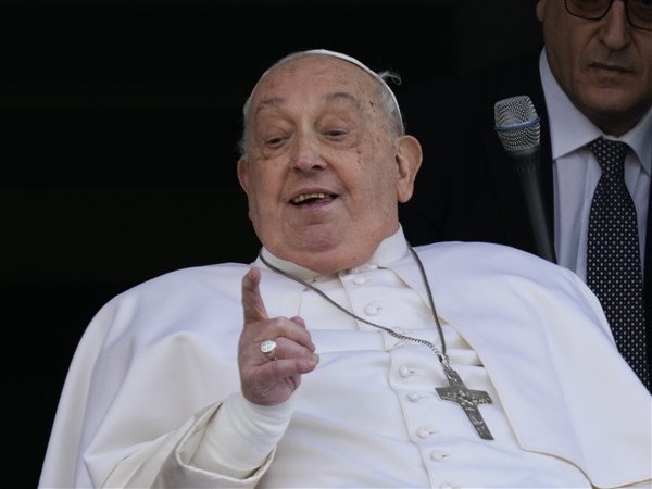 Pope takes detour to pray after leaving hospital | The Blade