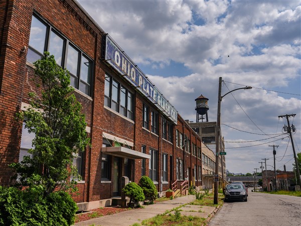 Historic Ohio Plate Glass building sees new life as construction ...