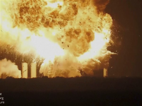 SpaceX rocket being tested in Texas explodes, but no injuries reported ...