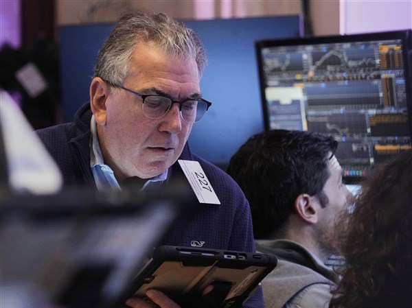 Stock market coasts to the finish of its best week in the last 5 | The ...