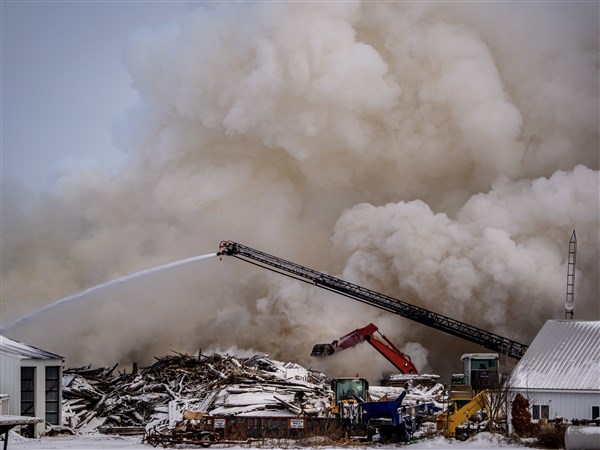 Crews fight mulch fire in Perrysburg Township | The Blade