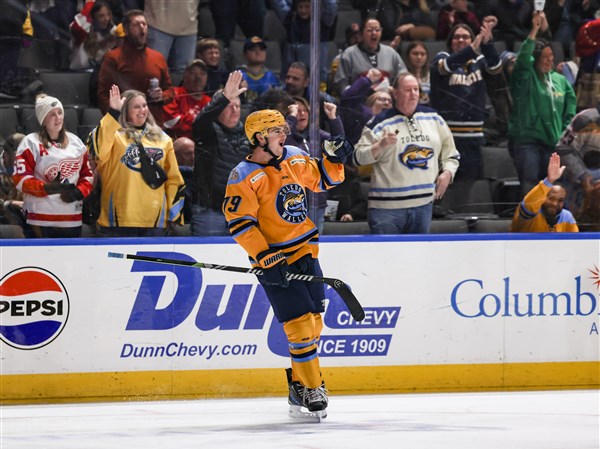 Walleye win 9th in a row with blowout of Cincinnati | The Blade