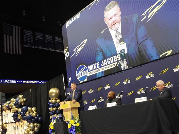 Briggs: Toledo, Bowling Green football cleaned out by transfer portal ...