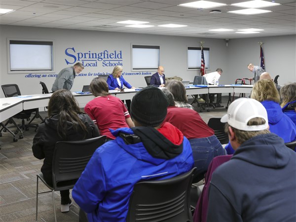 New Springfield schools contract bumps pay, ups some health-care costs ...