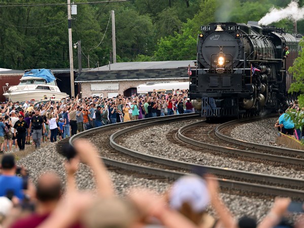 Big Boy makes big waves in small Fostoria | The Blade